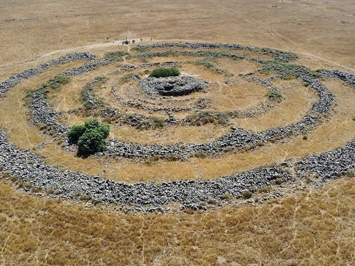 “Wheel of Spirits” - Israeli Stonehenge - a mysterious megalithic ...